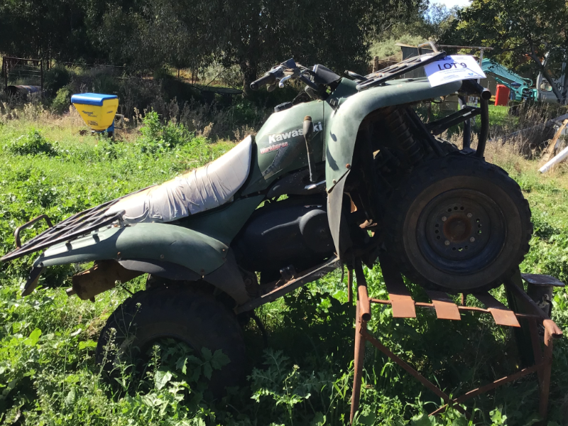 Lot 9 - Kawasaki KLF 300 | AuctionsPlus