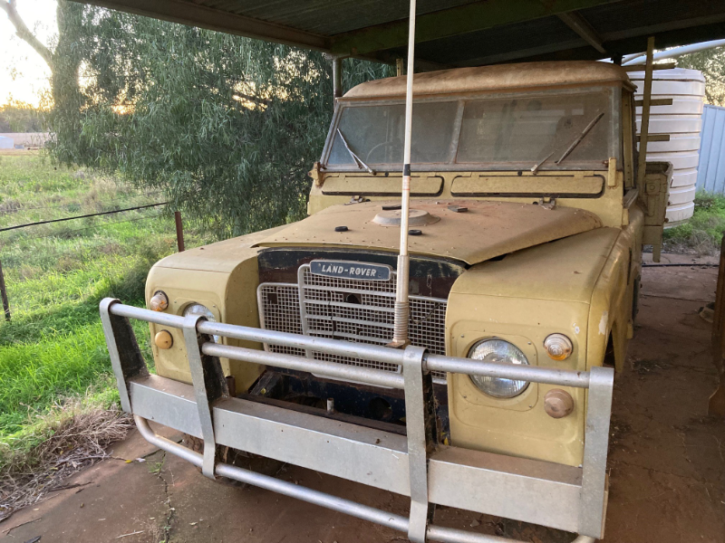 Lot 13 - Land Rover Series III Ute | AuctionsPlus