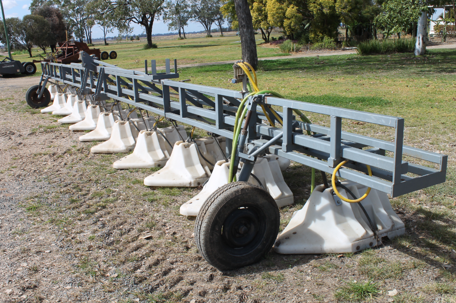 lot 14 - 12 Row 1m shielded sprayer | AuctionsPlus