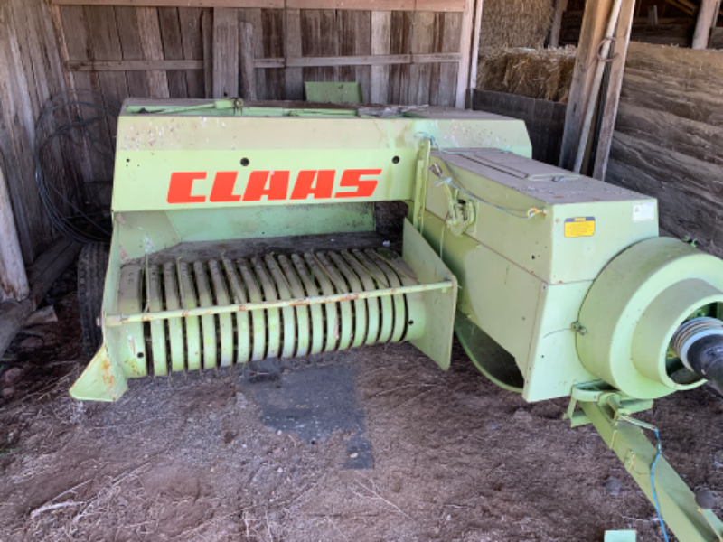 Lot 15 - CLAAS SMALL BALER | AuctionsPlus