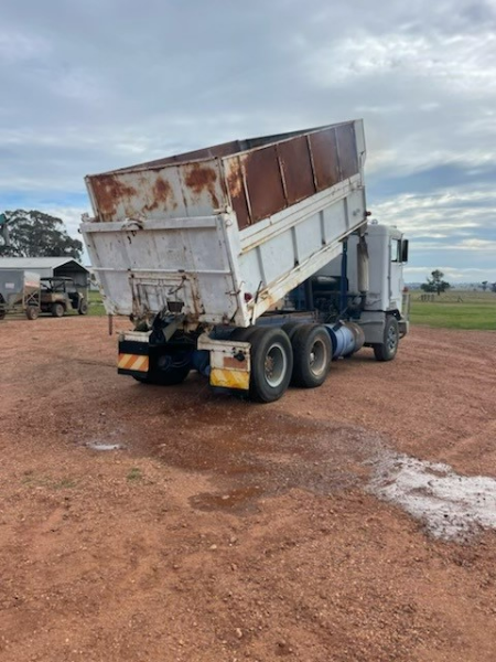 Lot 278 - Kenworth tipper | AuctionsPlus