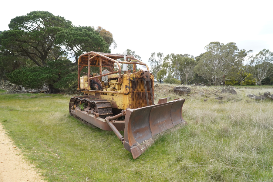 Lot 50 - CAT Bulldozer D8 | AuctionsPlus