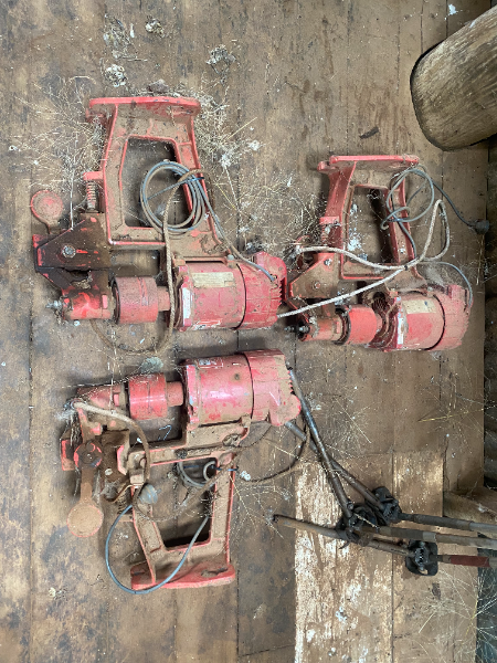 Lot 61 - Overhead shearing plants x3 | AuctionsPlus