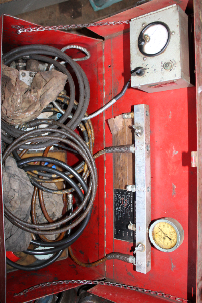 Lot 34 - HYDRAULIC TESTING EQUIPMENT X 3 | AuctionsPlus