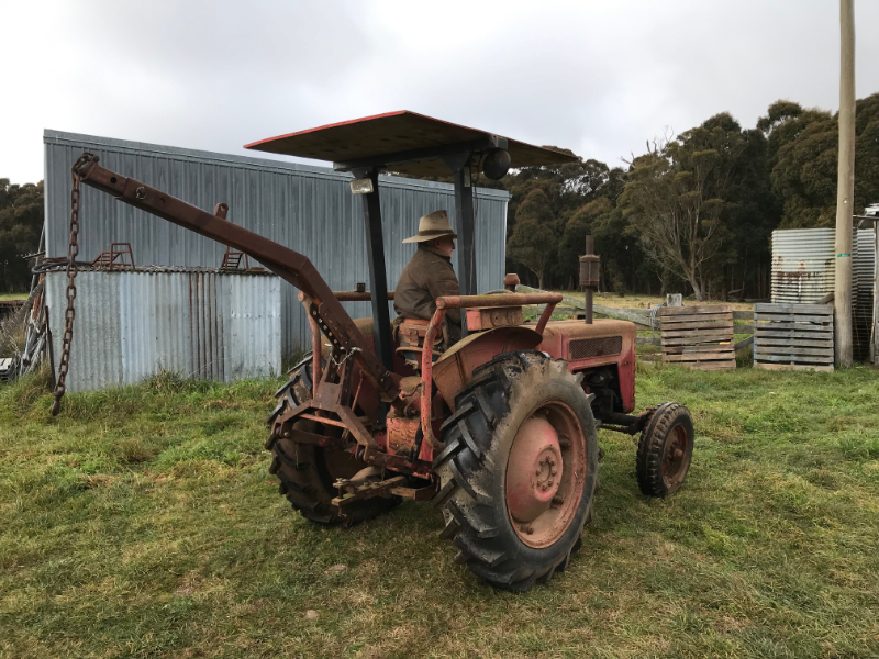 Lot 9 - International Tractor with Jib Crane | AuctionsPlus