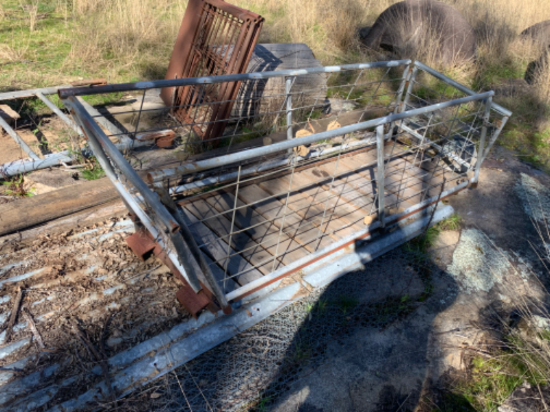 Lot 72 - PORTABLE SHEEP RAMP | AuctionsPlus