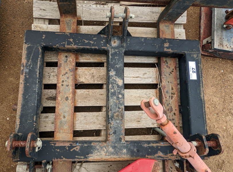 Lot 27 - 3PL Frame | AuctionsPlus