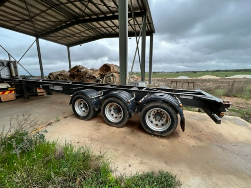 Lot 20 - SKEL Trailer | AuctionsPlus