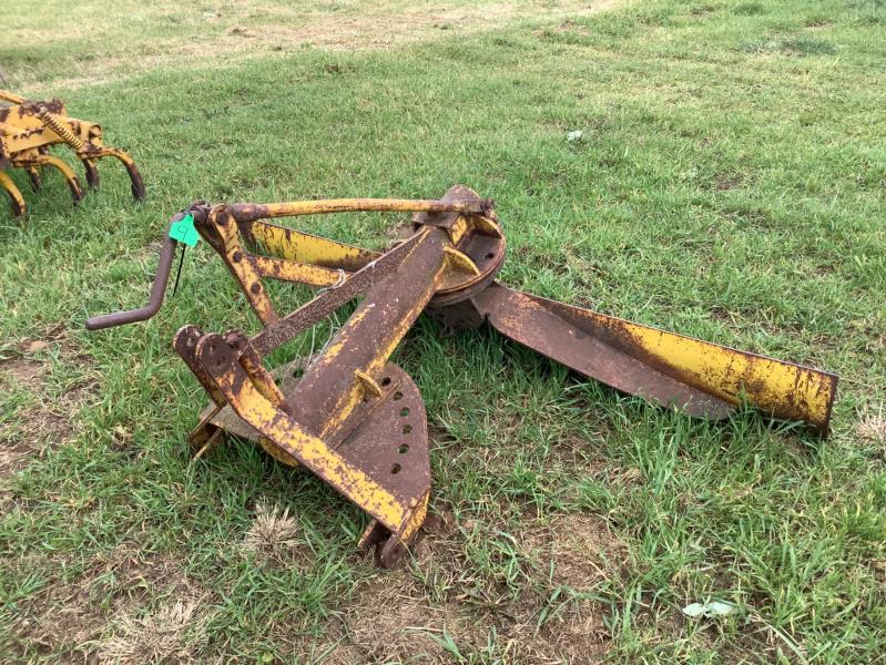 Lot 9 8 Foot 3pl Grader Blade AuctionsPlus