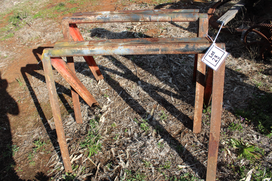 Lot 28 - Metal A Frame Stands | AuctionsPlus