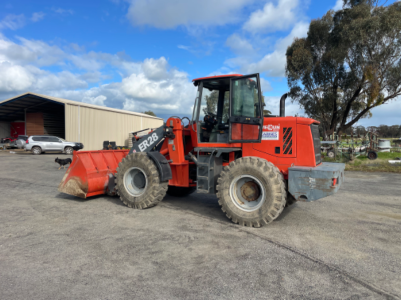 Lot 11 - Everun ER28 Articulated Loader | AuctionsPlus