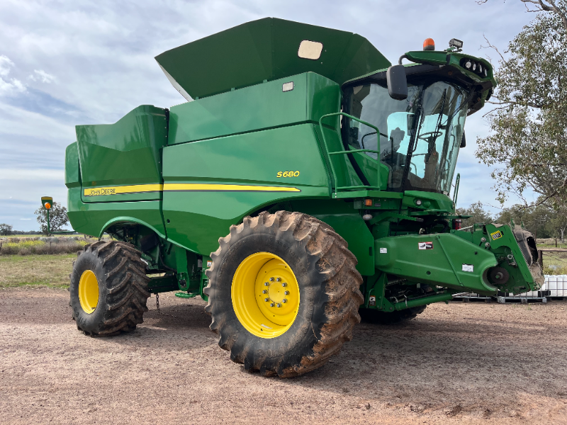 Lot 1 - S680 John Deere & 640D John Deere front ( No Trailer ...