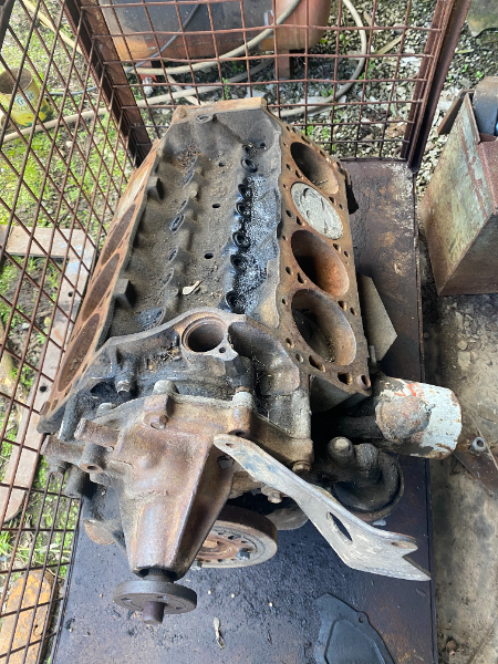 Lot 196 - Ford Engine Block | AuctionsPlus
