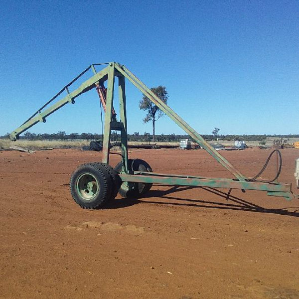 Trailing Hydraulic Crane | AuctionsPlus