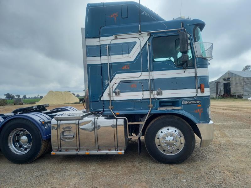 Lot 2 - Kenworth Prime Mover | AuctionsPlus