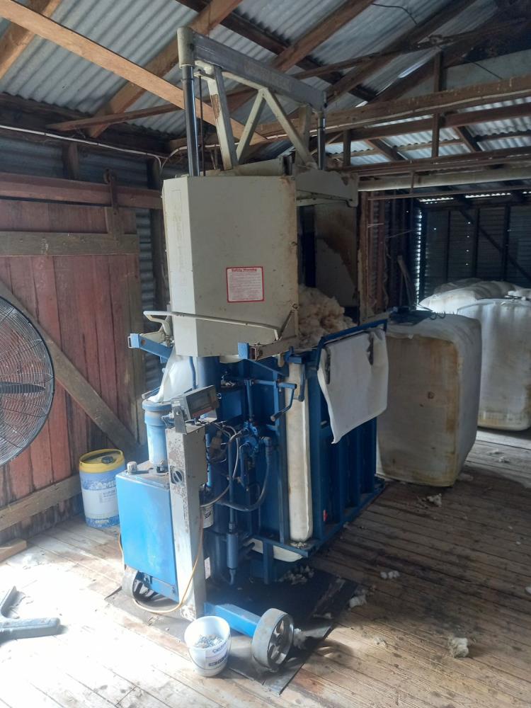 Lot 16 - Lyco Wool Press | AuctionsPlus