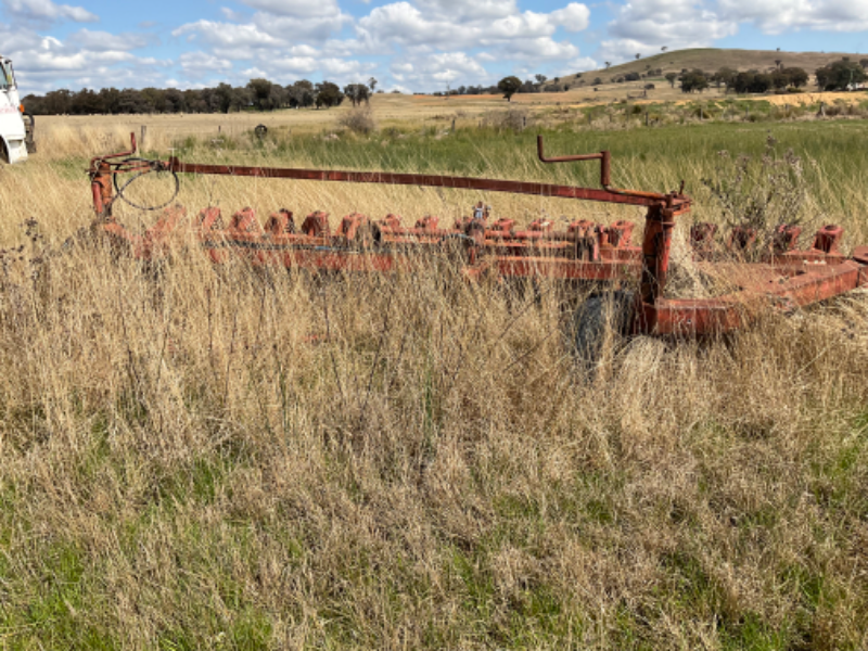Lot 58 - Inter 18 disc plough | AuctionsPlus