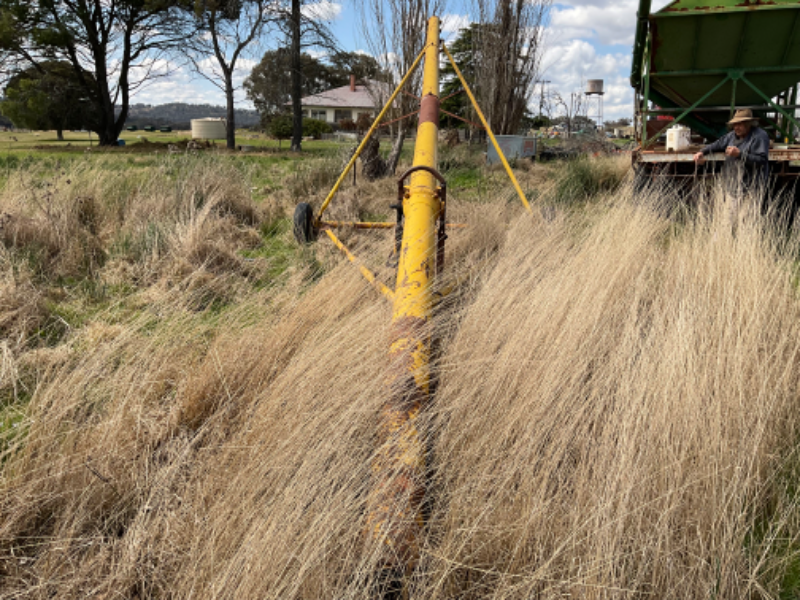 Lot 60 - Mobilco 9' Auger | AuctionsPlus