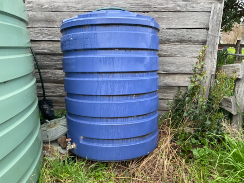 Lot 70 - Water tank 1500lt | AuctionsPlus