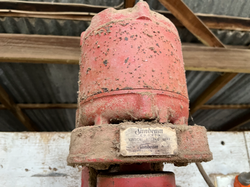 LOT 76 - SUNBEAM OVERHEAD SHEARING PLANT | AuctionsPlus