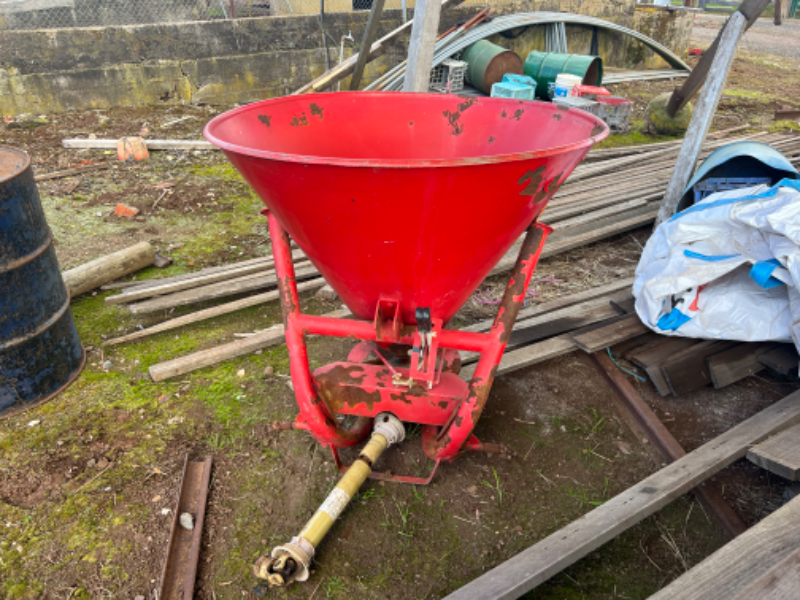 Lot 45 - Super spreader | AuctionsPlus