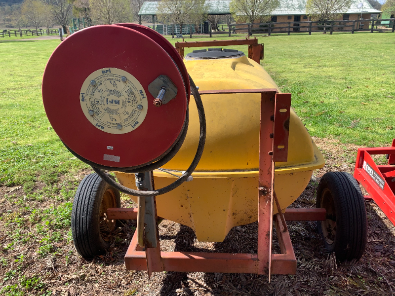Lot 19 - 1200L Water Cart | AuctionsPlus