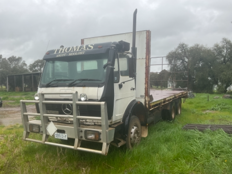 Lot 73 - Mercedes Truck 2222 V Series | AuctionsPlus