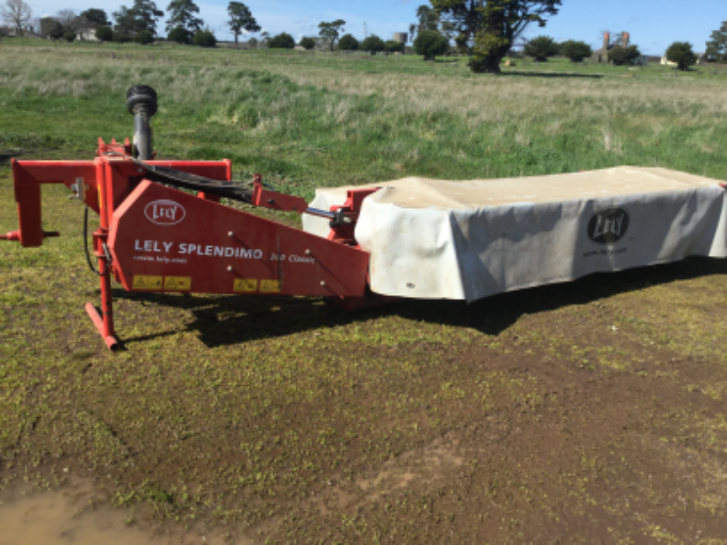 Lot 99 - Lely Splendimo 240 Classic Mower | AuctionsPlus