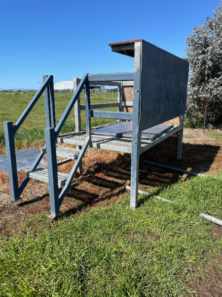 Lot 18 - Sale Rostrum | AuctionsPlus