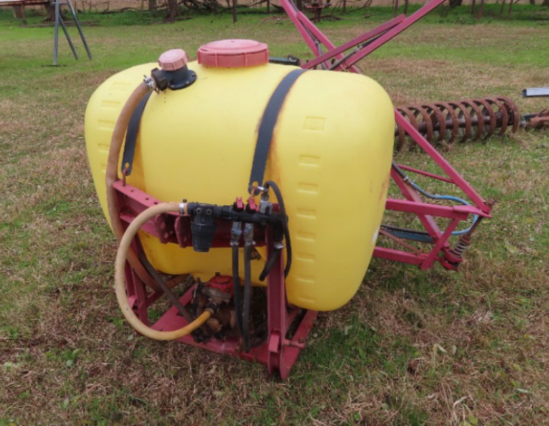 Lot 23 - Hardi 400L Boom Spray | AuctionsPlus