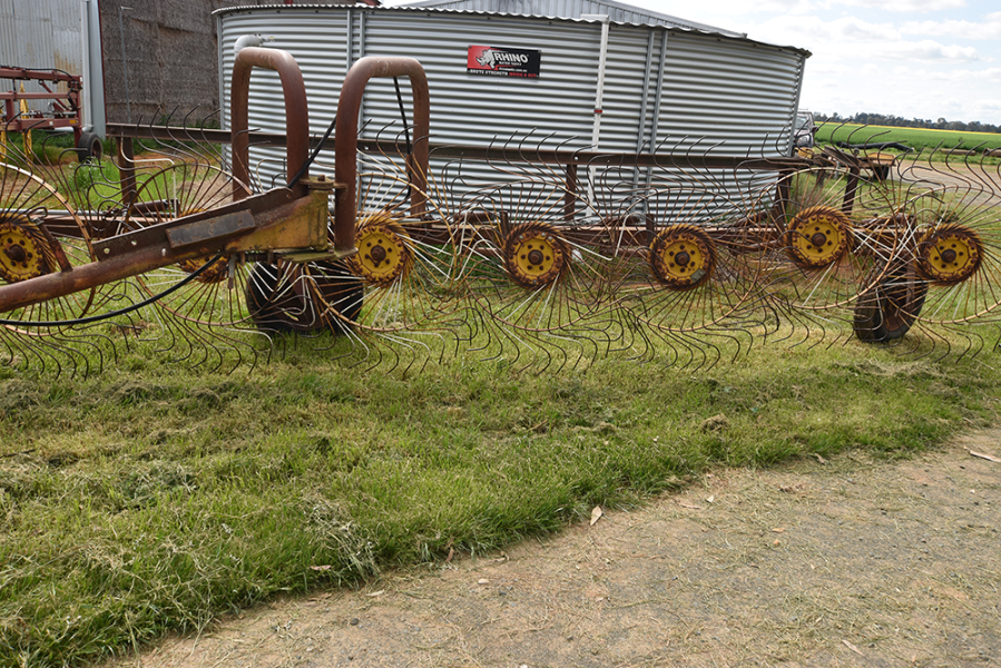 Lot 11 - Sitrex Hay Rake | AuctionsPlus