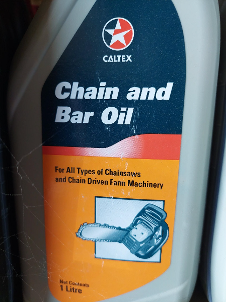 Lot 46 - Caltex Chain and Bar Oil 1L x 5 PER UNIT | AuctionsPlus