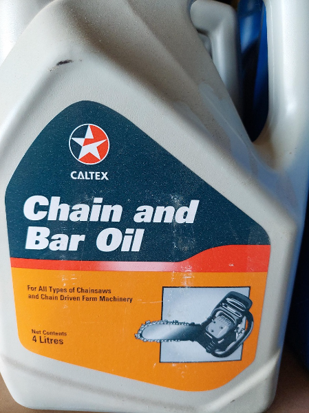 Lot 47 - Caltex Chain and Bar Oil 4L x 4 PER UNIT | AuctionsPlus