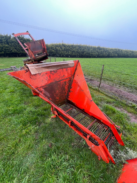 Lot 185 - Port-Weber Potato Seed Cutter | AuctionsPlus