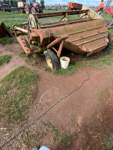 Lot 158 - New Holland A469 Hay Binder | AuctionsPlus