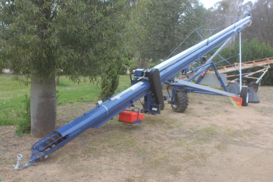 Lot 28 - 10/50 Grainline Auger | AuctionsPlus