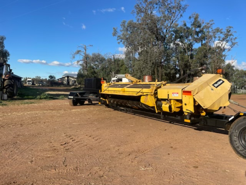 Lot 63 - New Holland 2355 16ft Discbine mower | AuctionsPlus