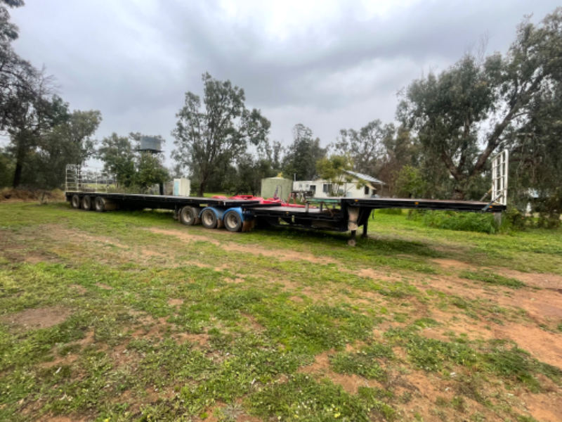 Lot 66 - Maxitrans & Vawdrey B-Double dropdeck set | AuctionsPlus