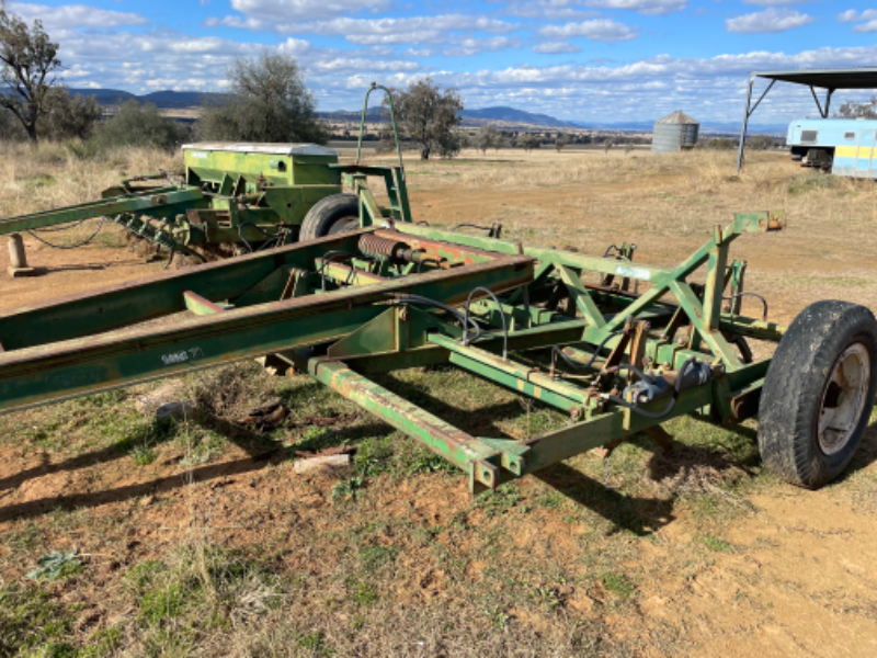 Lot 69 - John Shearer Chisel plough | AuctionsPlus
