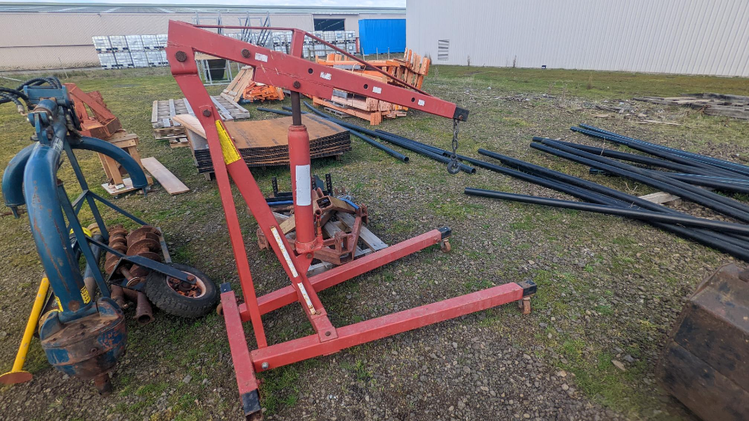 Lot 7 - Mobile Hyd Engine Lifter | AuctionsPlus