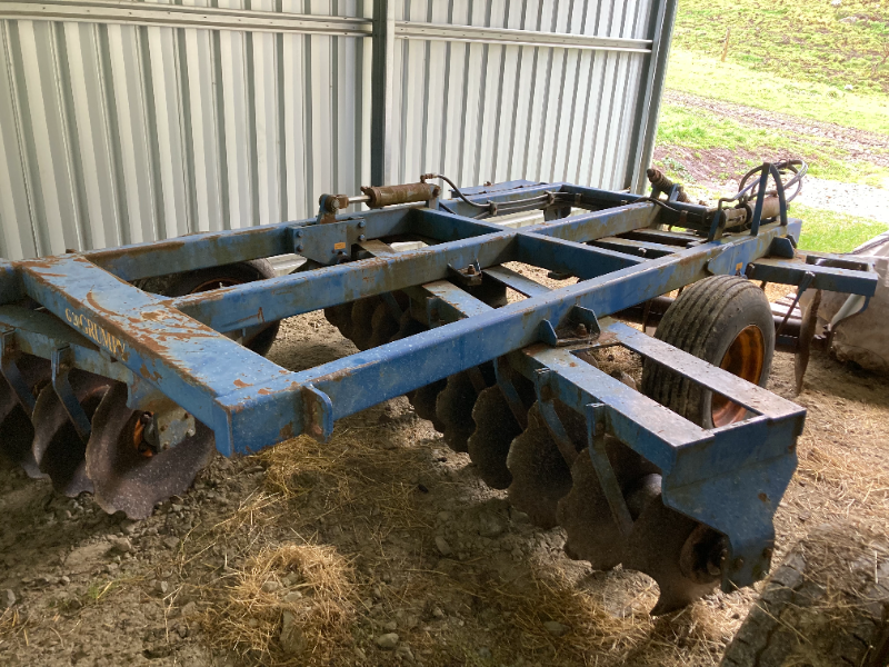 Lot 149 - Grizzley GT020 Offset Discs | AuctionsPlus