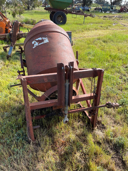Lot 102 - 3PL Cement Mixer | AuctionsPlus