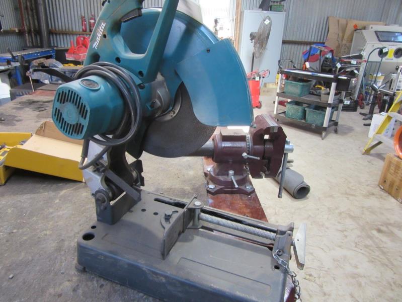 Lot 232 - Drop Saw | AuctionsPlus