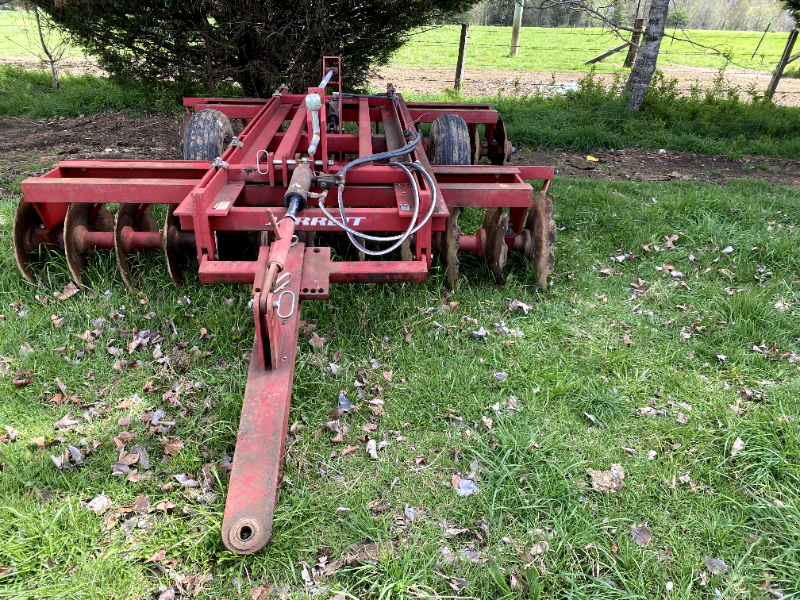 Lot 36 - Jarrett TD2424 offset disc plough | AuctionsPlus