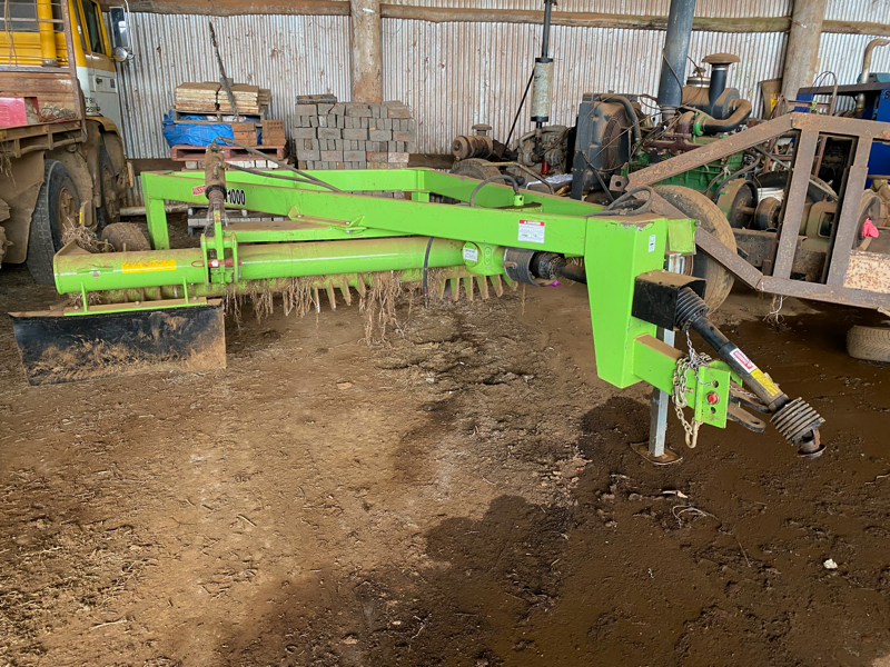 Lot 33 - Shulte SRW1000 rock windrower | AuctionsPlus