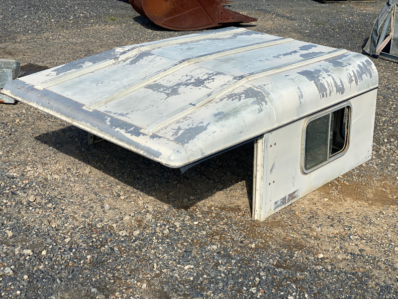 Lot 98 - Land Rover canopy (property sold) | AuctionsPlus