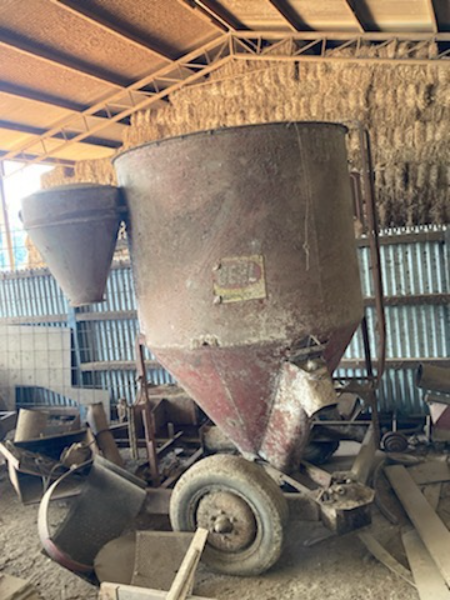 Lot 63 - 3X GALE MIX ALL | AuctionsPlus