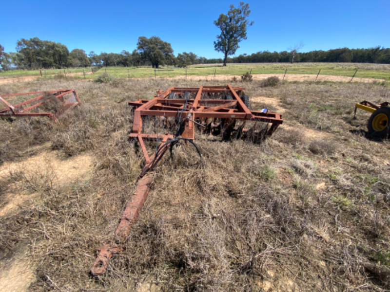 Lot 5 - Napier grasslands offset disc | AuctionsPlus