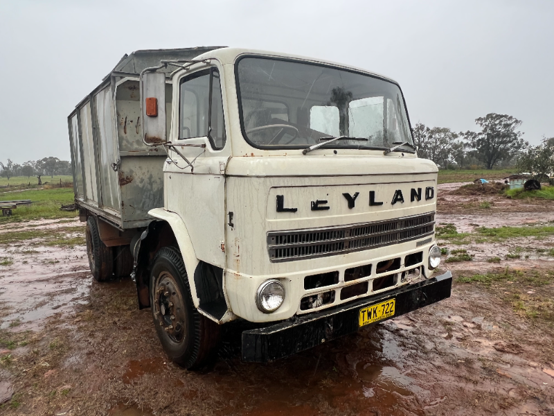 Lot 71 - Layland Chiefton Tipper | AuctionsPlus