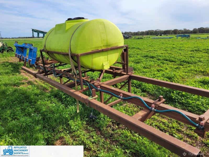 Lot 35 - Tool Bar Sprayer | AuctionsPlus